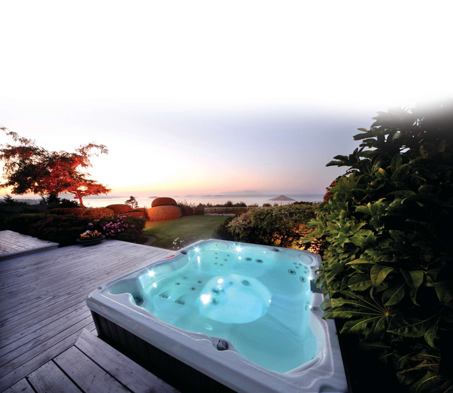 J-200™ Luxury Hot Tub Collection | Jacuzzi.com | Jacuzzi®