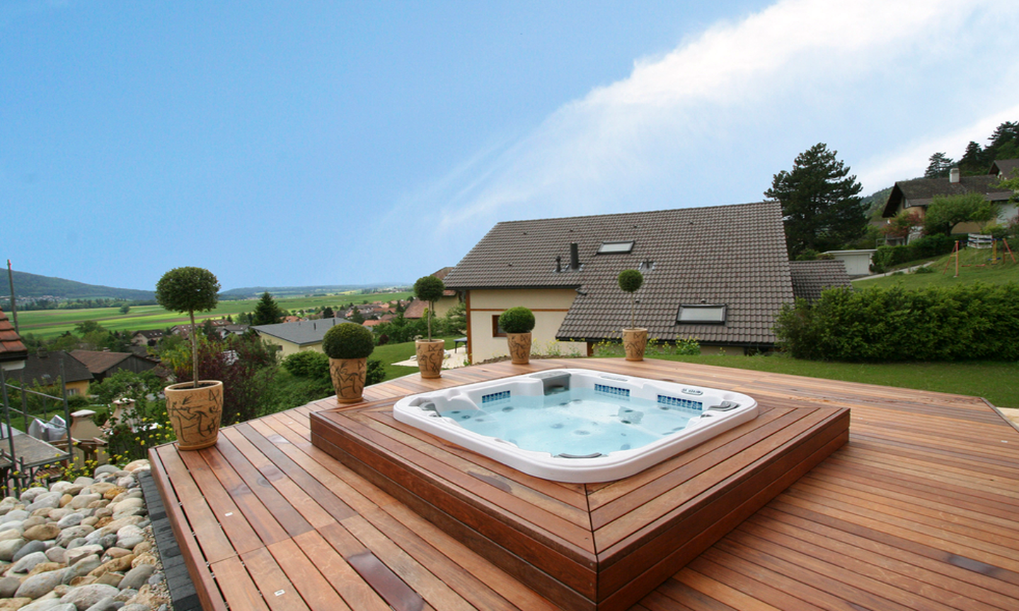 Soft-Sided Hot Tubs: What to Look for When Shopping | Jacuzzi®