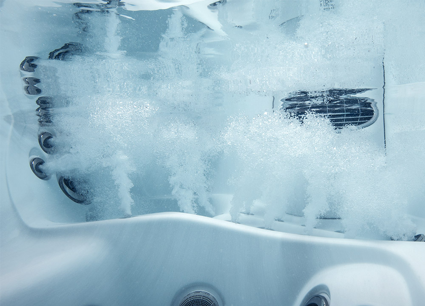 Shop Hot Tubs, Saunas, Swim Spas, Bath Products & More | Jacuzzi.com ...