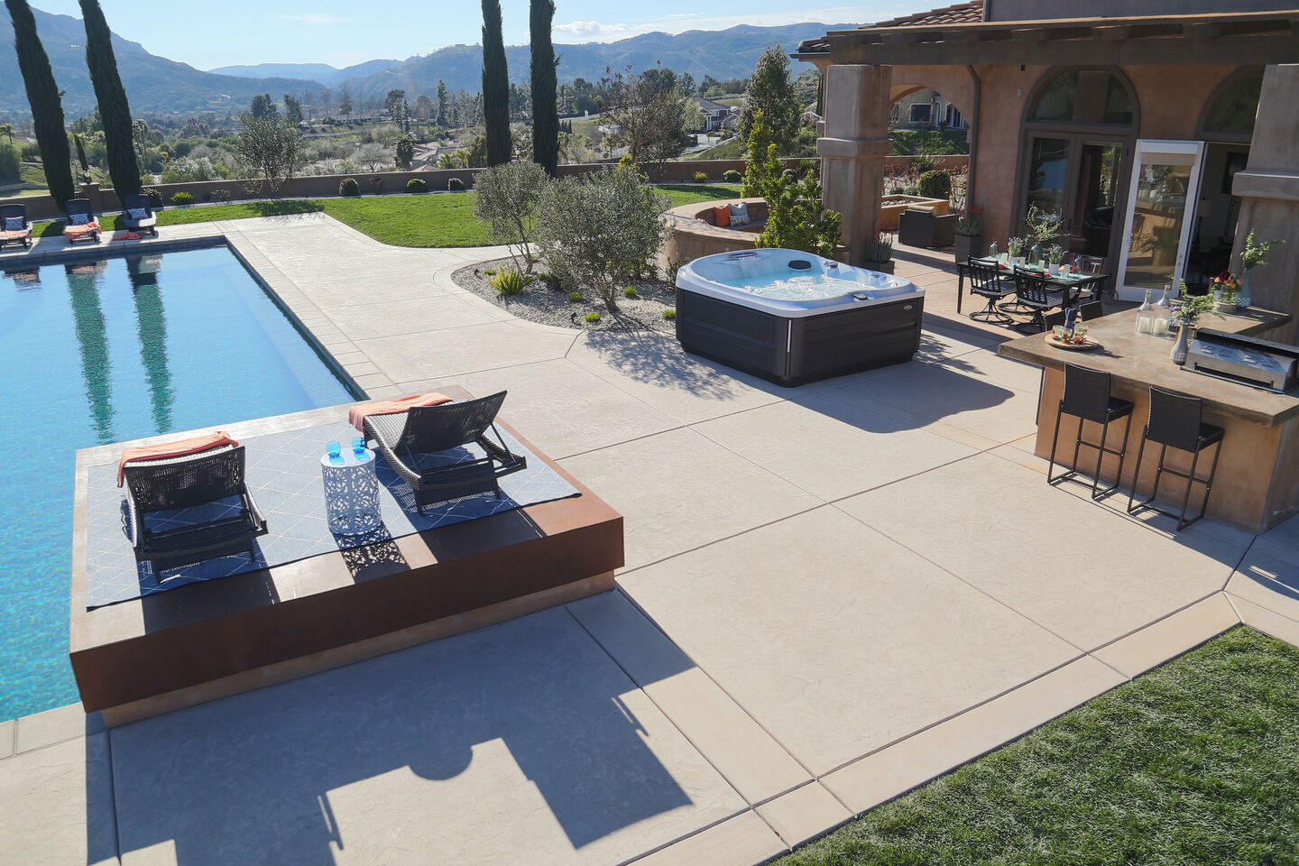 Hot Tub Image Gallery | Jacuzzi®