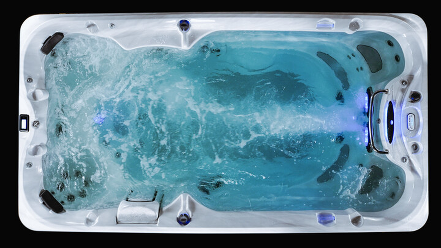 Comprar una Swim Spa: relájate y diviértete con Jacuzzi® | Jacuzzi® España
