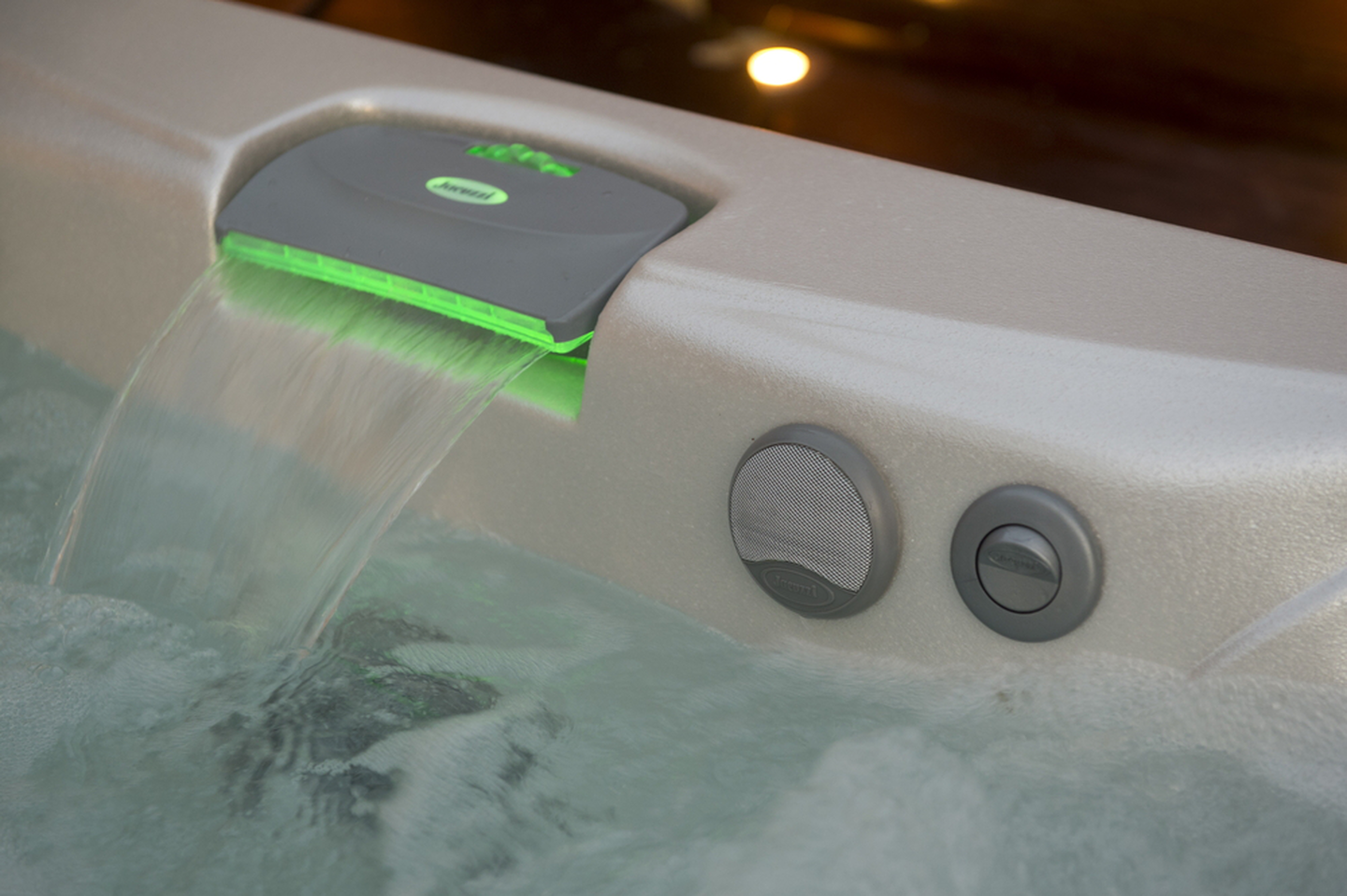 How to Save Energy with SmartTub® | Jacuzzi®