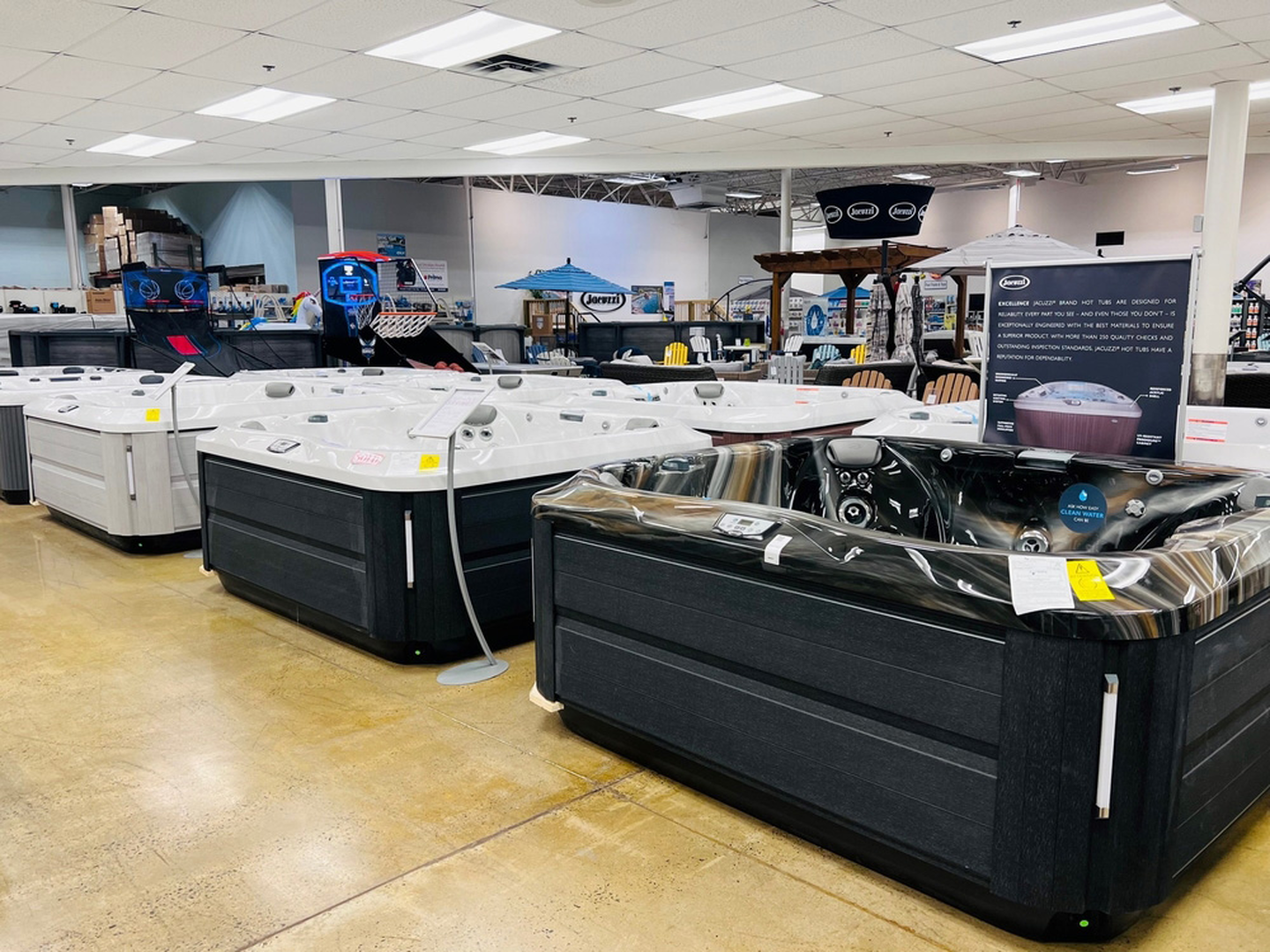 Top Things You Should Know Before Visiting a Hot Tub or Swim Spa ...