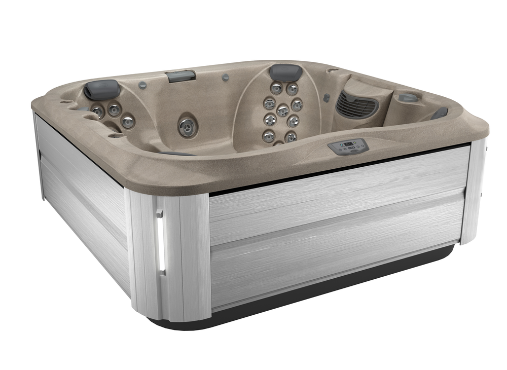 J-375™ Comfort Hot Tub with Largest Lounge Seat | Jacuzzi.com | Jacuzzi®
