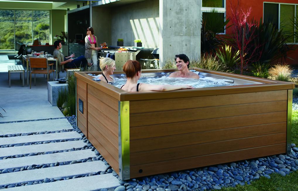 3 Entertaining Games To Play In Your Hot Tub | Jacuzzi.com | Jacuzzi®